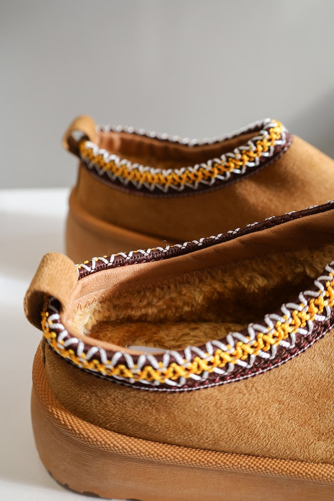 Yazz Slipper – Pearls & Plaid